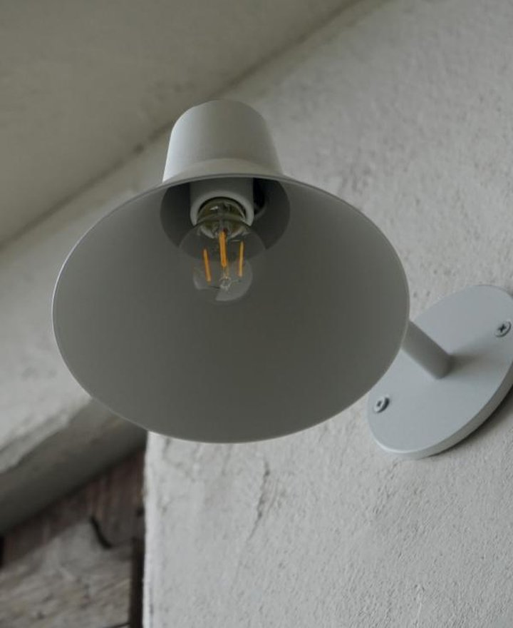 玄関照明 おしゃれ｜Koti コニックエントランスライト｜グレー ブラック | 照明,壁付け照明 | Hauspot ～ハウスポット～ オンライン本店