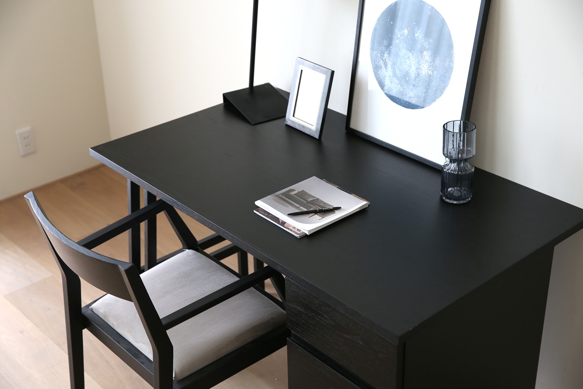 PLAIN DESKオーダー 無垢天板 ・幅 60～240 cm・奥行き 45～70cm ウォルナット