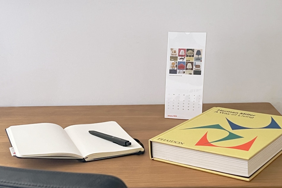 Herman Miller カレンダー 2025 プレゼントキャンペーン／[すべて正規品]デザイナーズ家具・ブランド家具通販・北欧家具通販【H ...