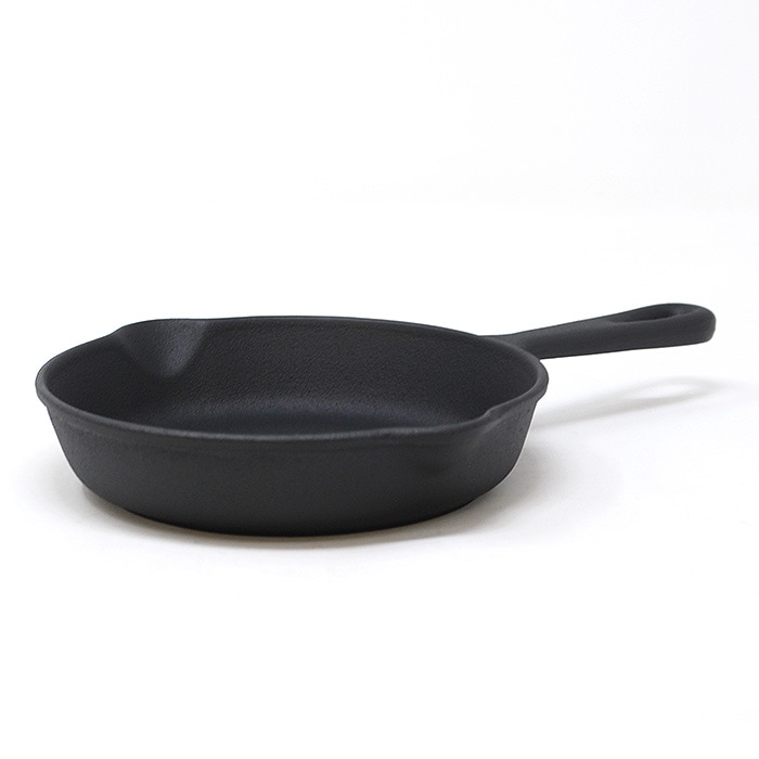 南部鉄器 及源鋳造 ミニフライパン 15cm 南部鉄 日本製 鉄分補給 OIGEN 及源 オイゲン 直火 スキレット アウトドア キャンプ ミニパン （z） 【別倉庫発送】 送料無料
