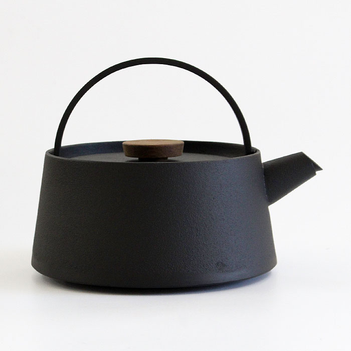 南部鉄器 小泉誠デザイン 南部池永 tetuシリーズ 鉄瓶 IH対応 1L