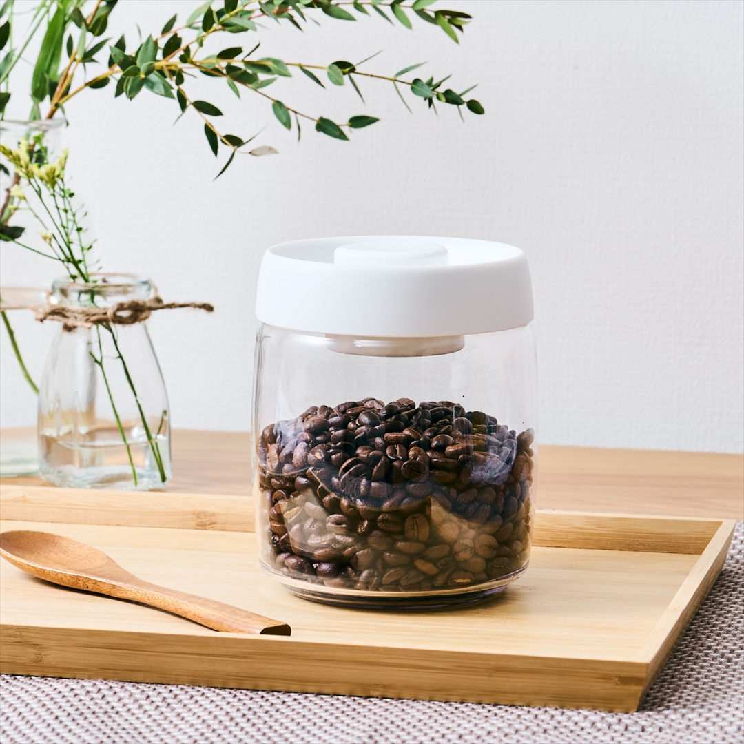 PUSH 空気が抜けるキャニスター 800ml｜キッチン用品,保存容器・調味料入れ,保存容器・キャニスター｜kurasso（クラッソ）