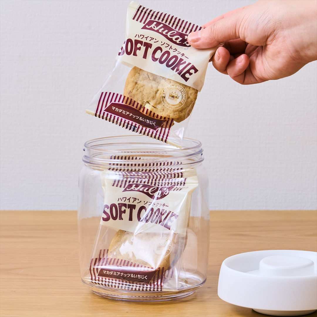 PUSH 空気が抜けるキャニスター 800ml｜キッチン用品,保存容器・調味料入れ,保存容器・キャニスター｜kurasso（クラッソ）