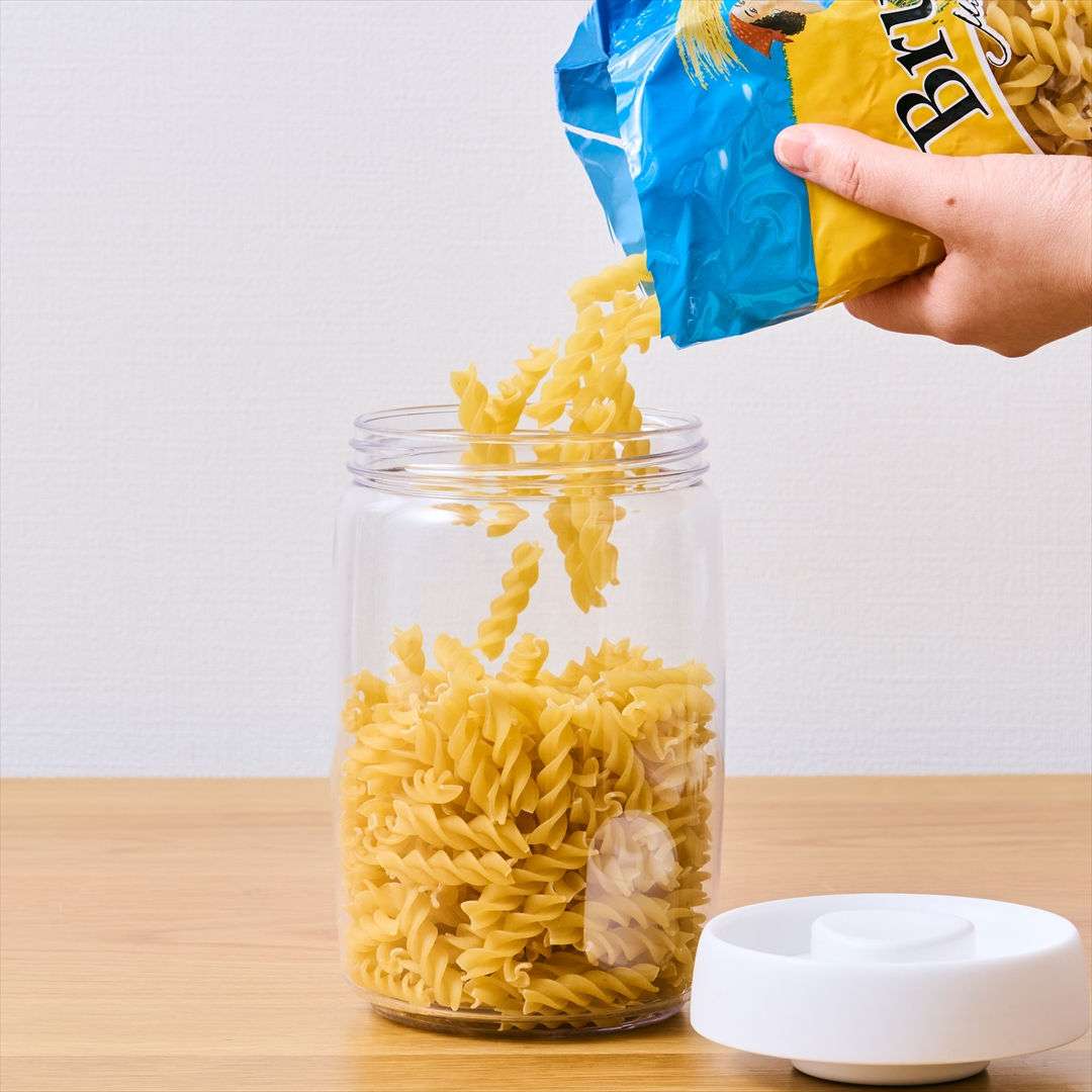 PUSH 空気が抜けるキャニスター 1200ml｜キッチン用品,保存容器・調味料入れ,保存容器・キャニスター｜kurasso（クラッソ）