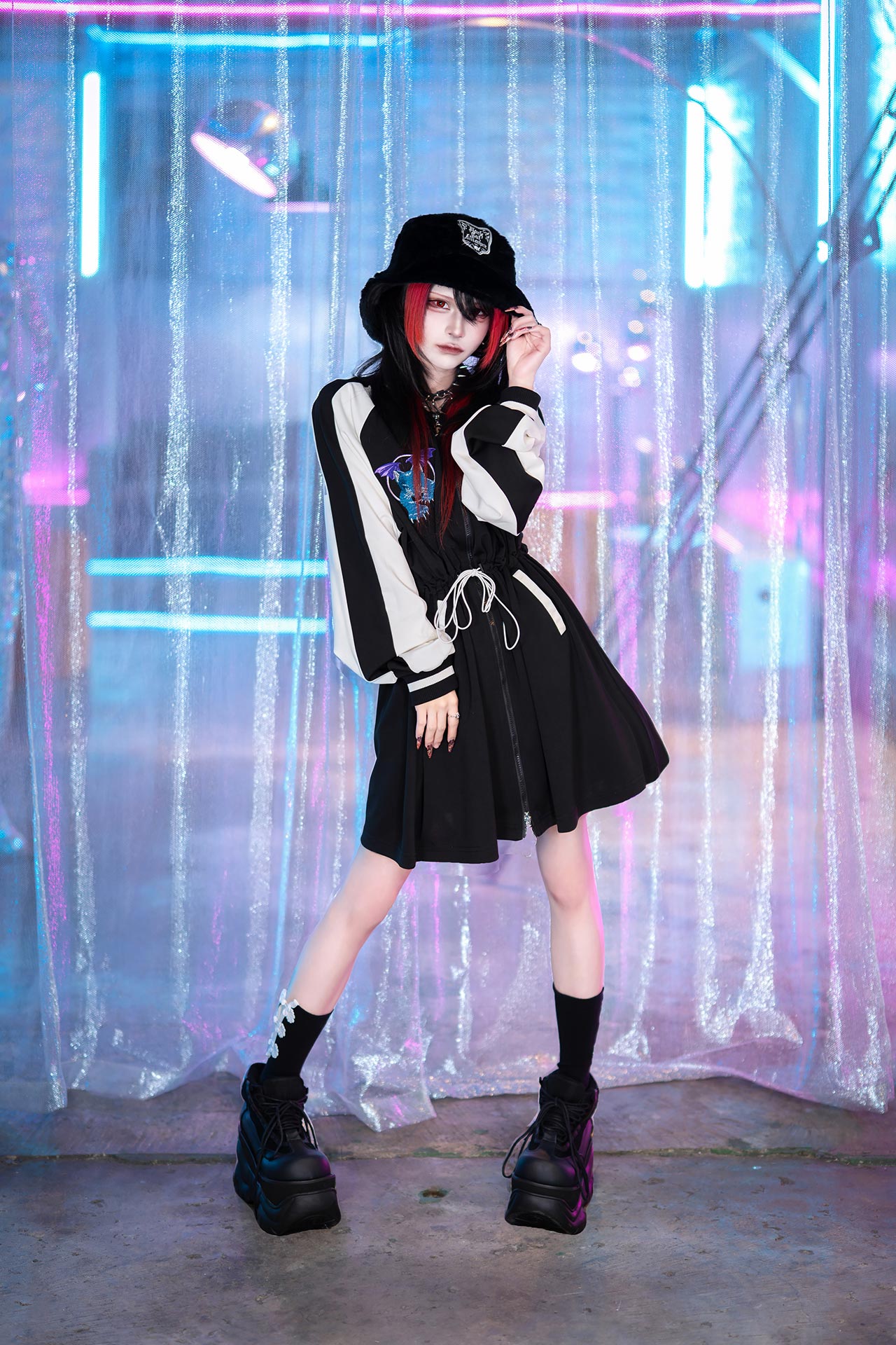 LOOK BOOK｜LISTEN FLAVOR(リッスンフレーバー) 公式通販